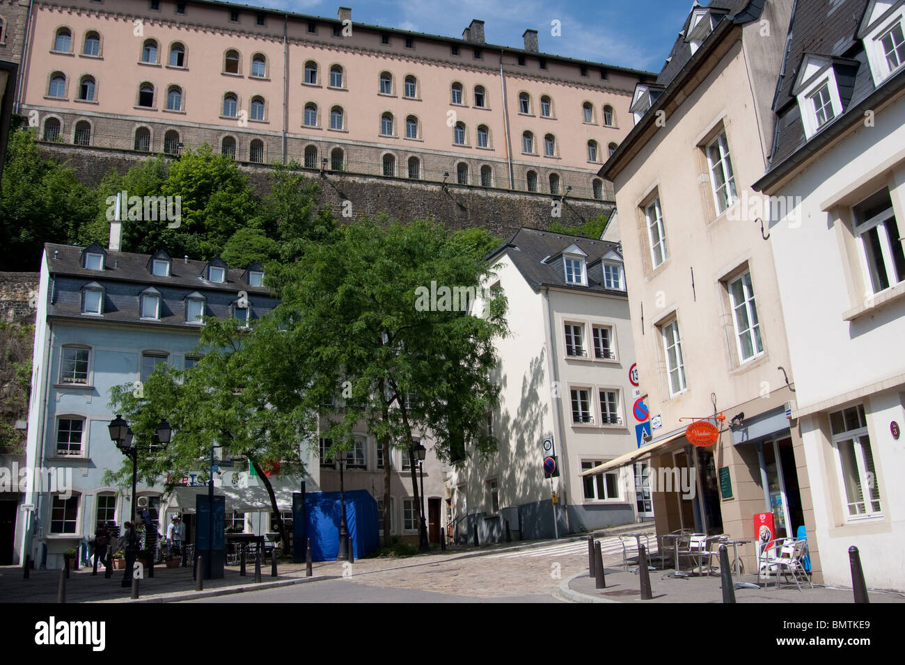Windows shops hi-res stock photography and images - Alamy