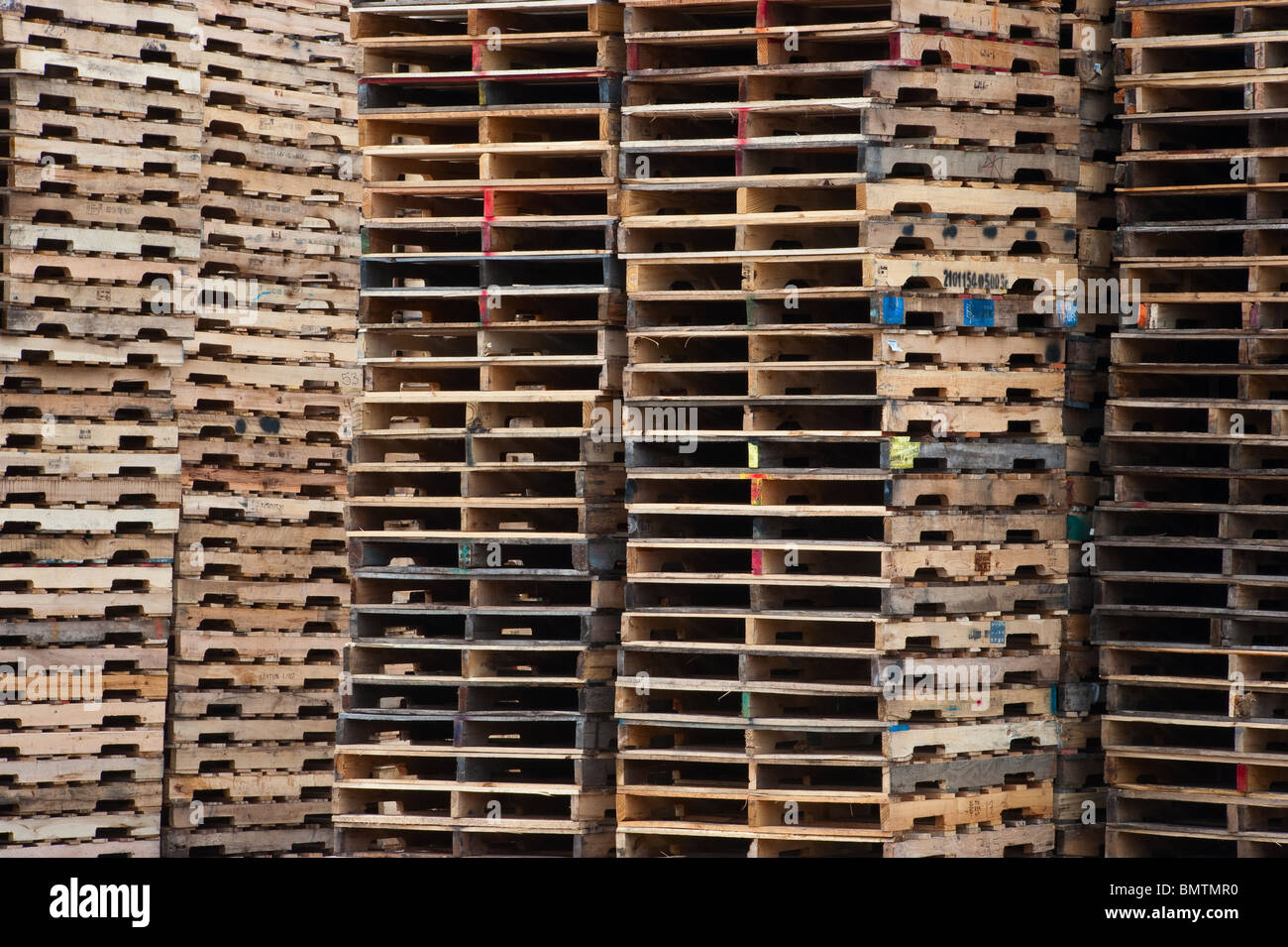 Wood Pallet Recycling High Resolution Stock Photography and Images - Alamy