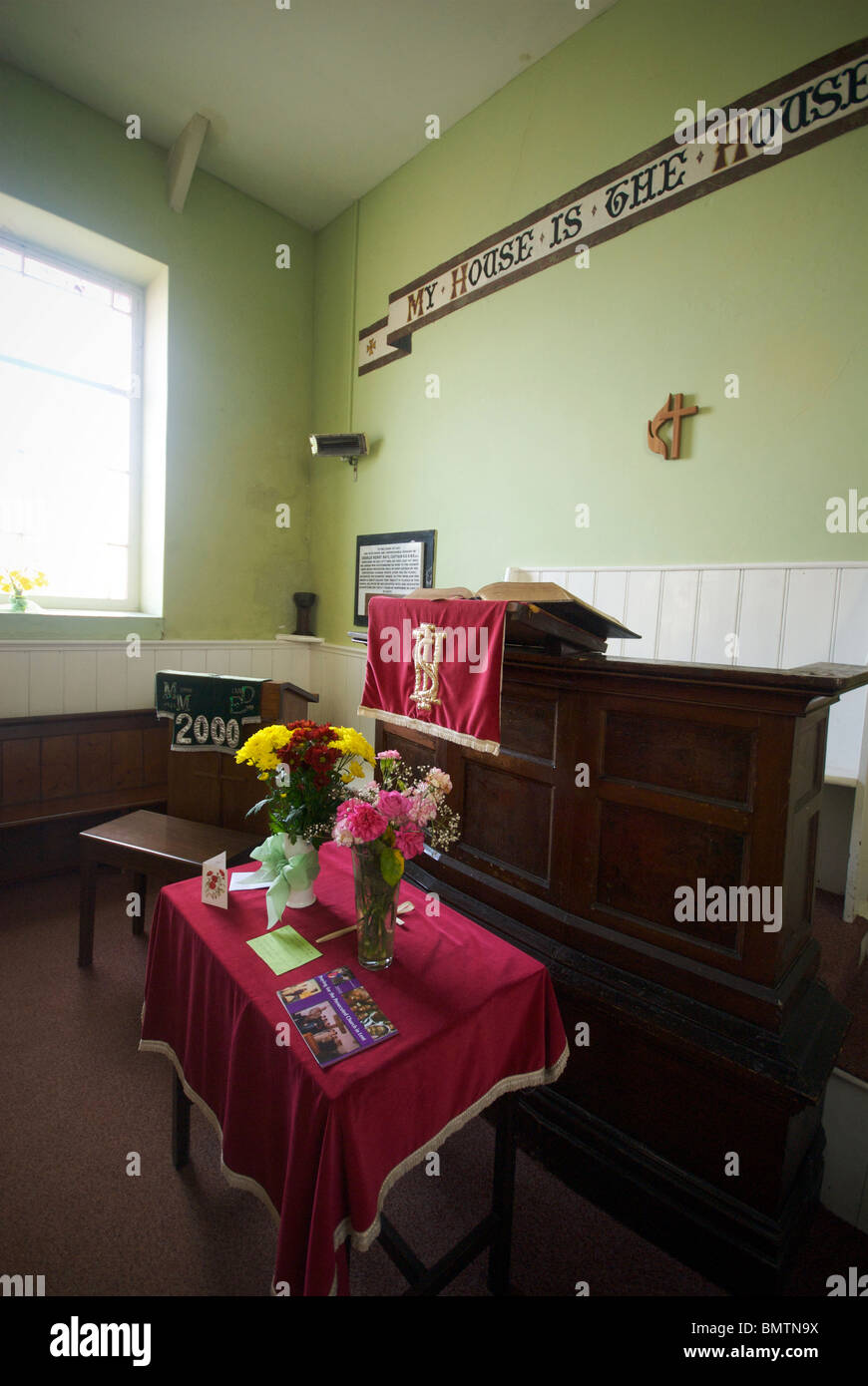 Clovelly Devon UK Church Interior Stock Photo - Alamy