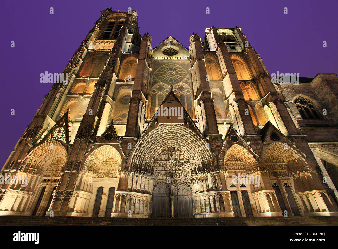 CATHEDRAL SAINT ETIENNE BOURGES FRANCE Stock Photo - Alamy