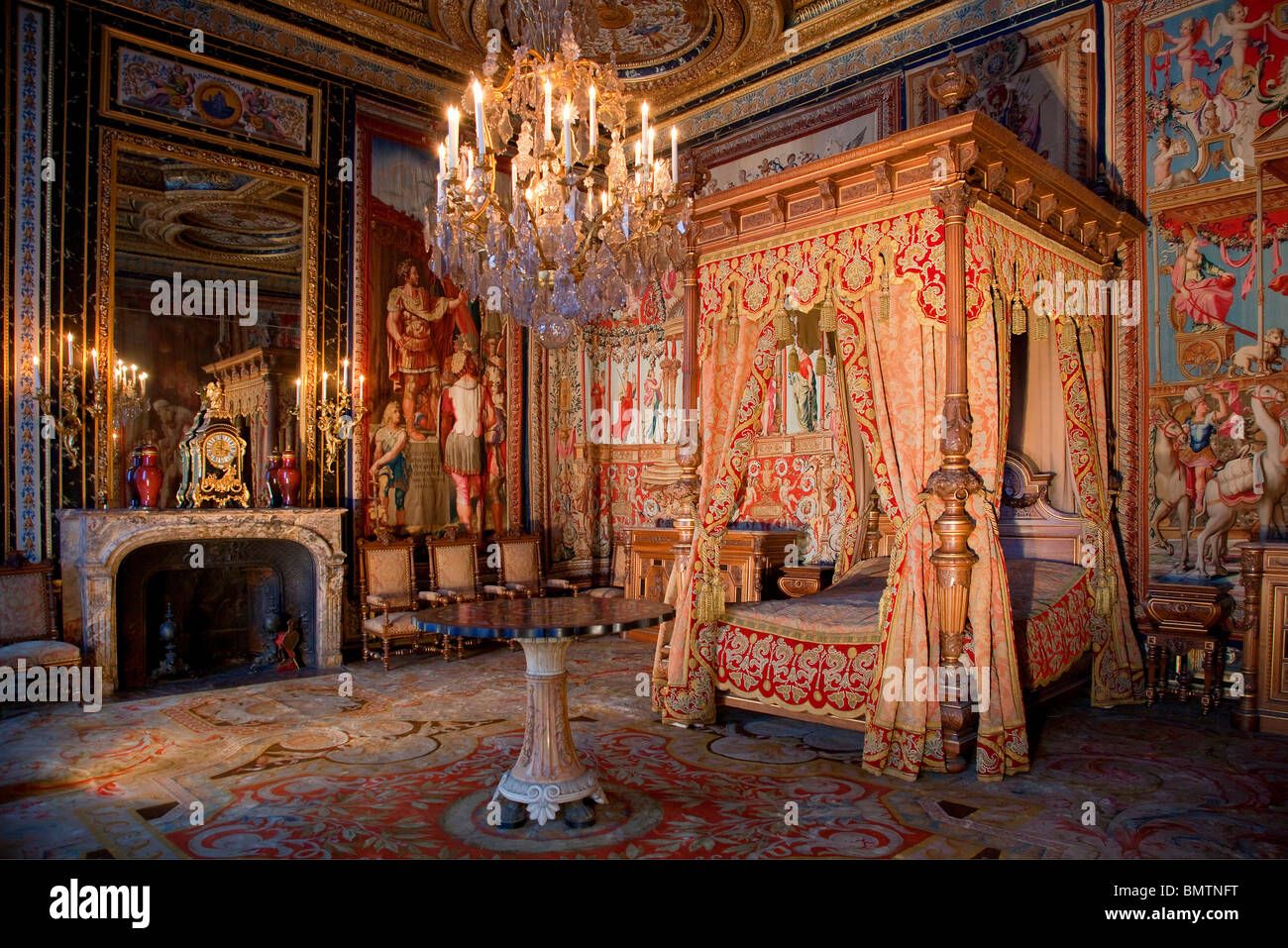 The popes apartment hi-res stock photography and images - Alamy