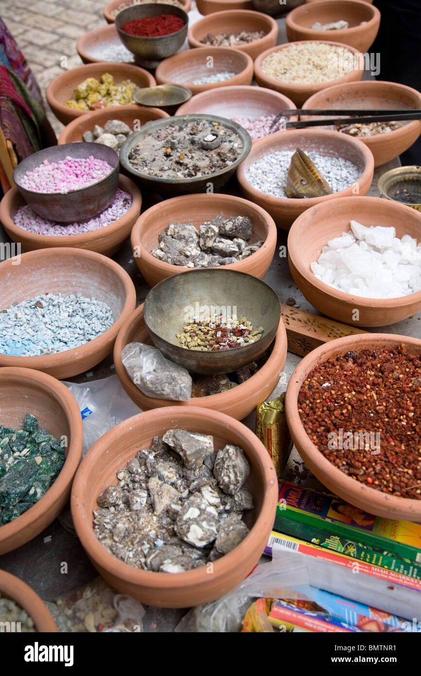 Rocks and incense hi-res stock photography and images - Alamy
