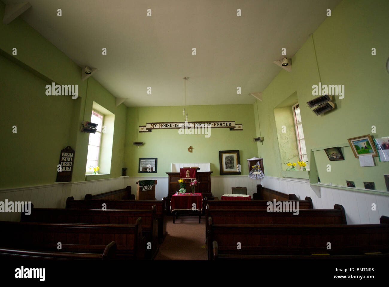 Clovelly Devon UK Church Interior Stock Photo - Alamy