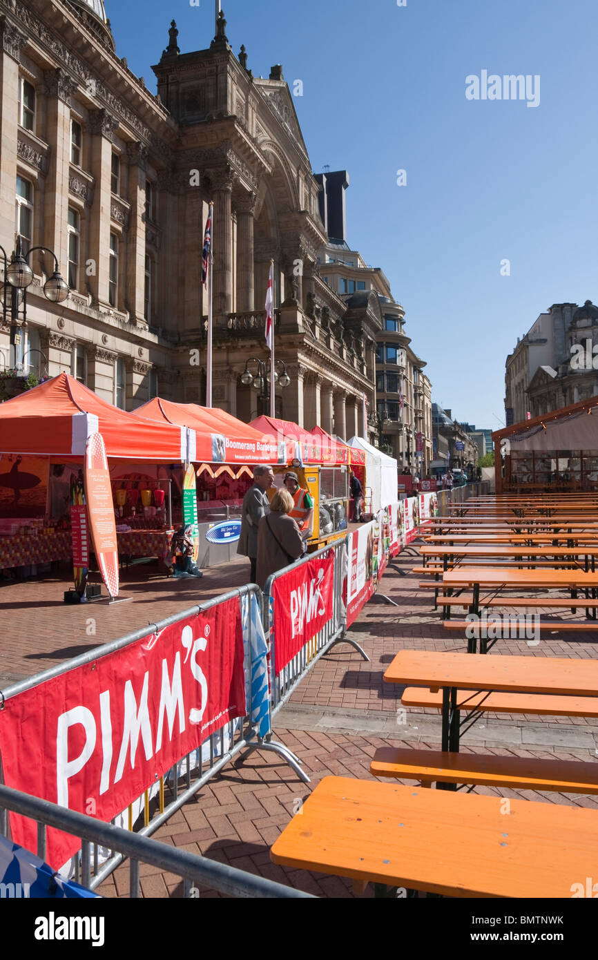 Food fair stalls hi-res stock photography and images - Alamy