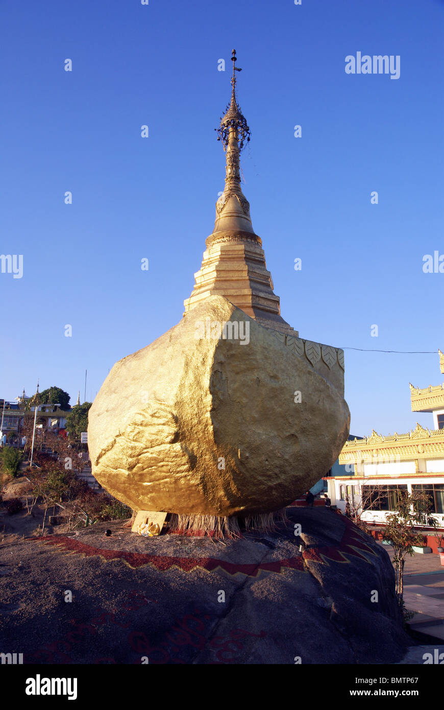 Myanmar, Mon State, Kyaiktiyo Pagoda (Golden Rock Pagoda Stock Photo ...