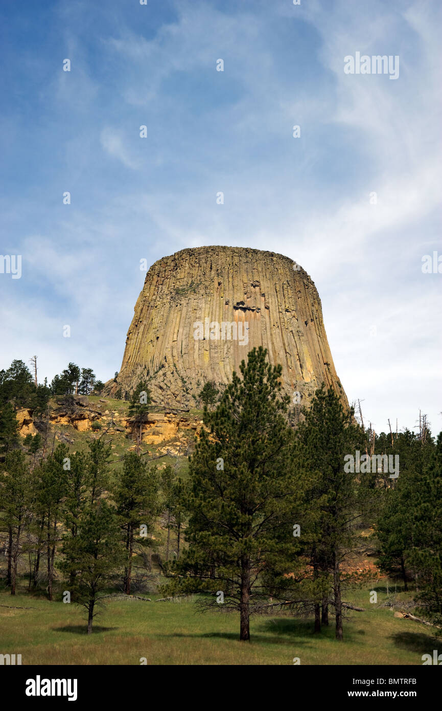 View of Devils Tower National Monument Stock Photo - Alamy