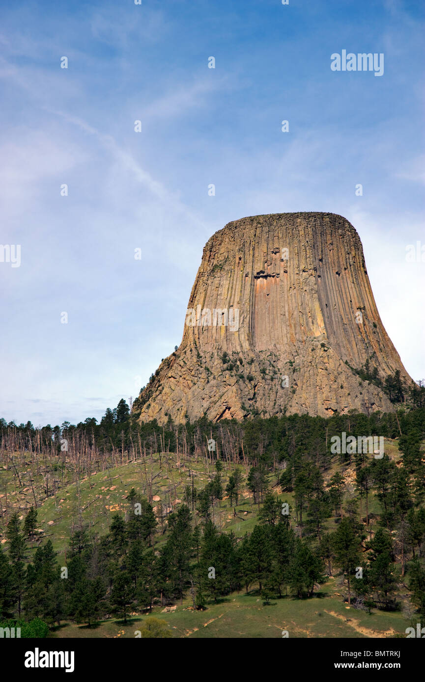 View of Devils Tower National Monument Stock Photo - Alamy
