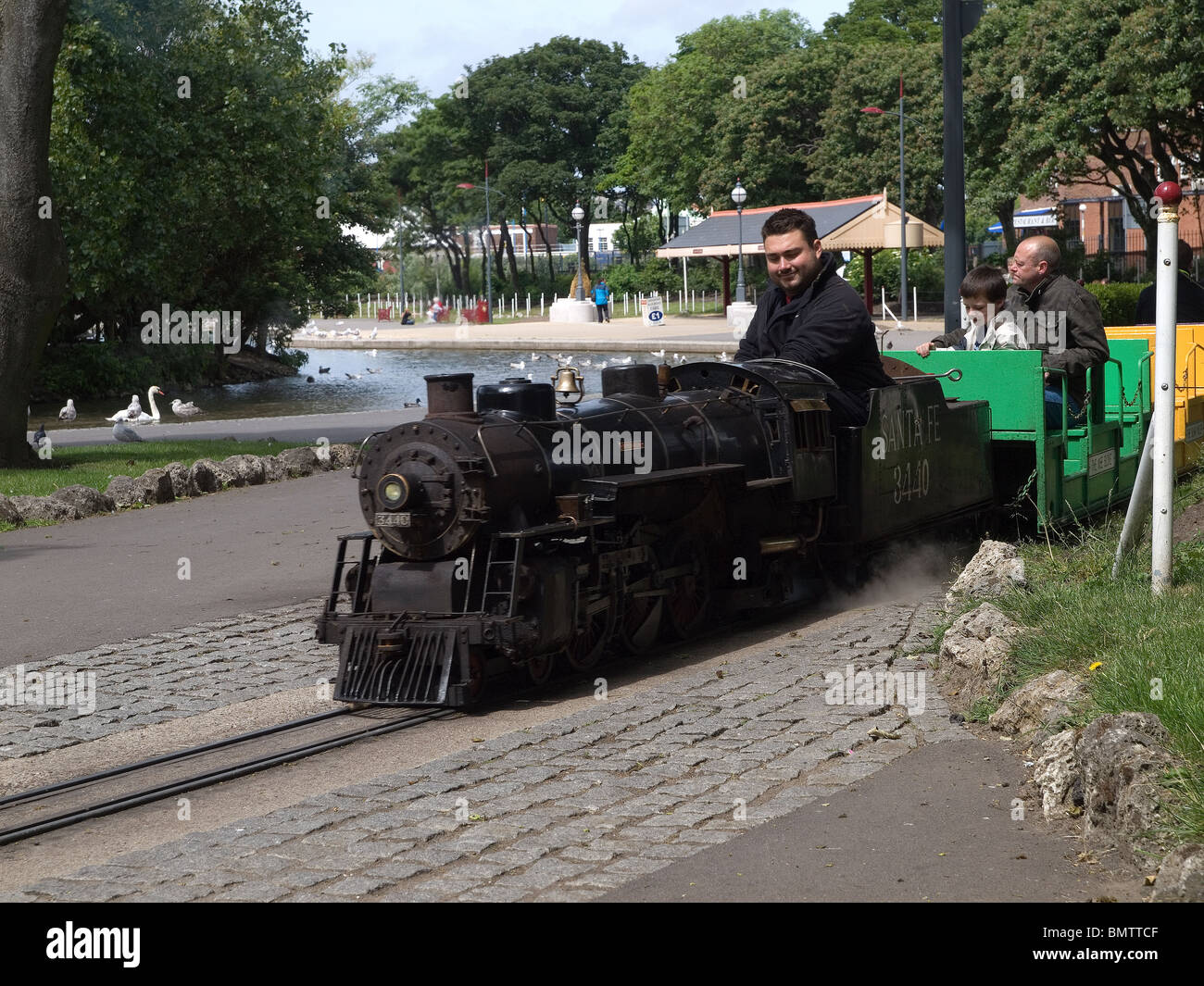 Steam locomotive on the Lakeside Railway in South Marine Park South ...