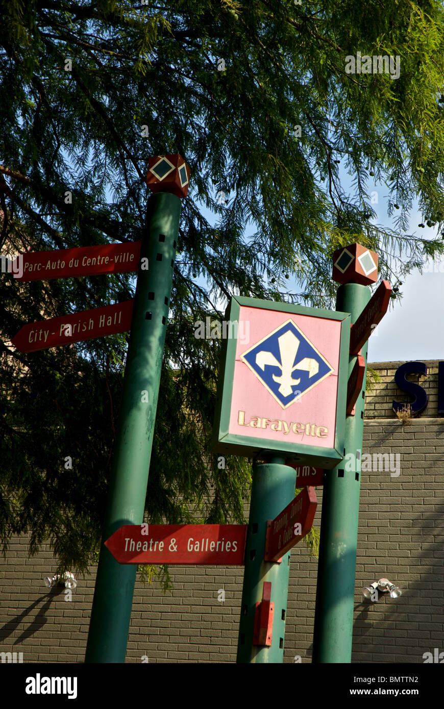 Bilingual French and English language pointer sign posts in revitalized ...