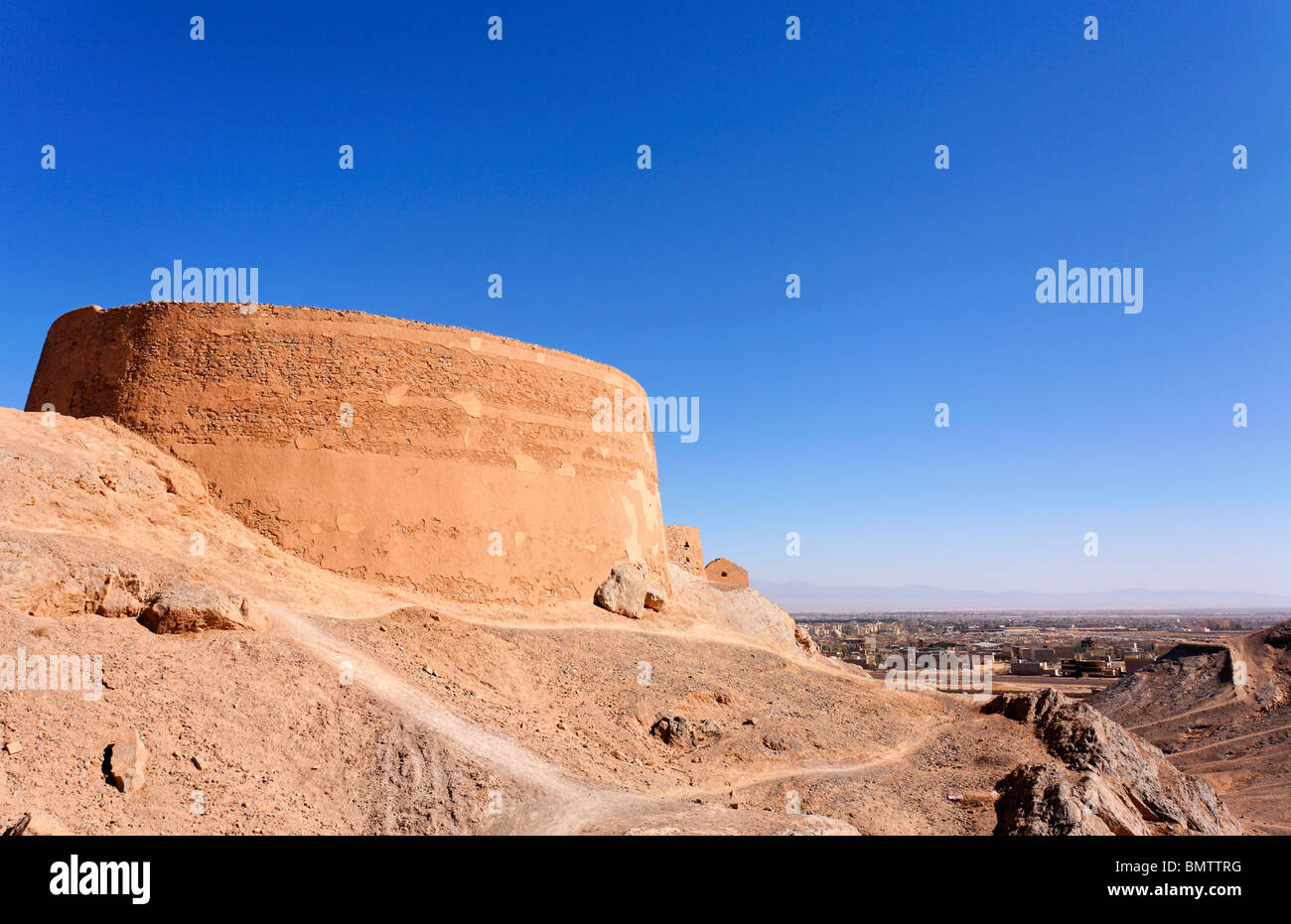 Dokhma hi-res stock photography and images - Alamy