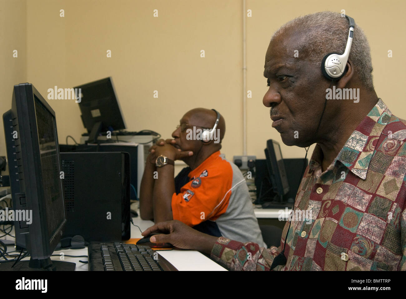 Elderly people surfing internet peckham hi-res stock photography and ...