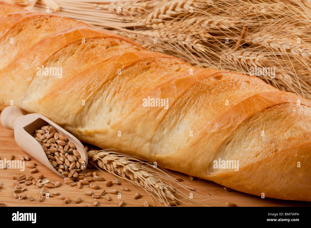 Wheat crops bread flour bakery hi-res stock photography and images - Alamy