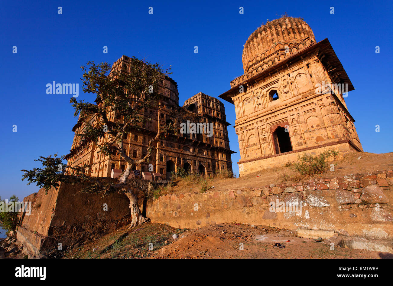 Chatris hi-res stock photography and images - Alamy