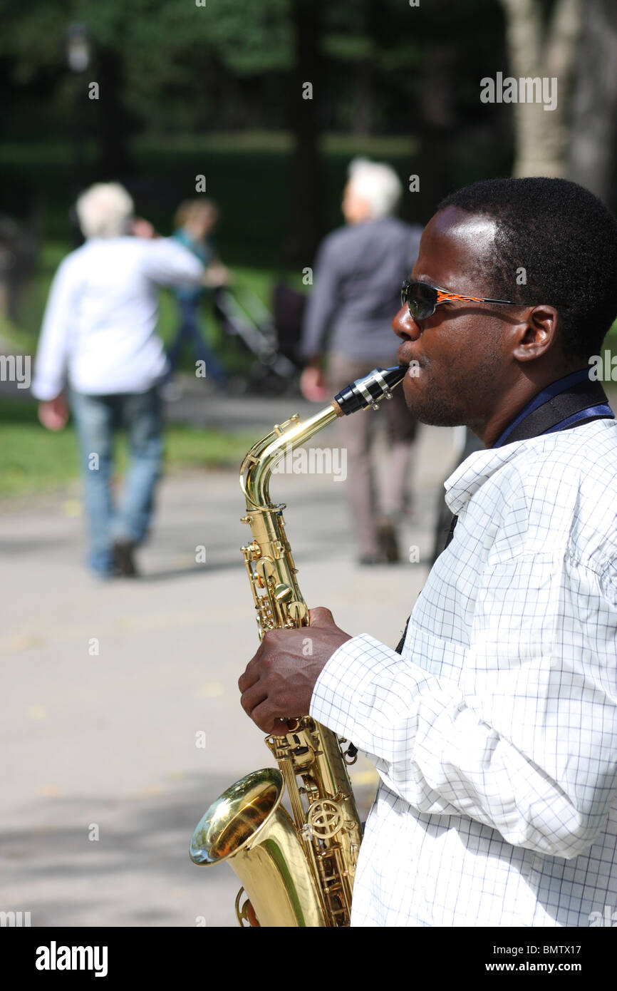 Sax saxophone busker hi-res stock photography and images - Alamy
