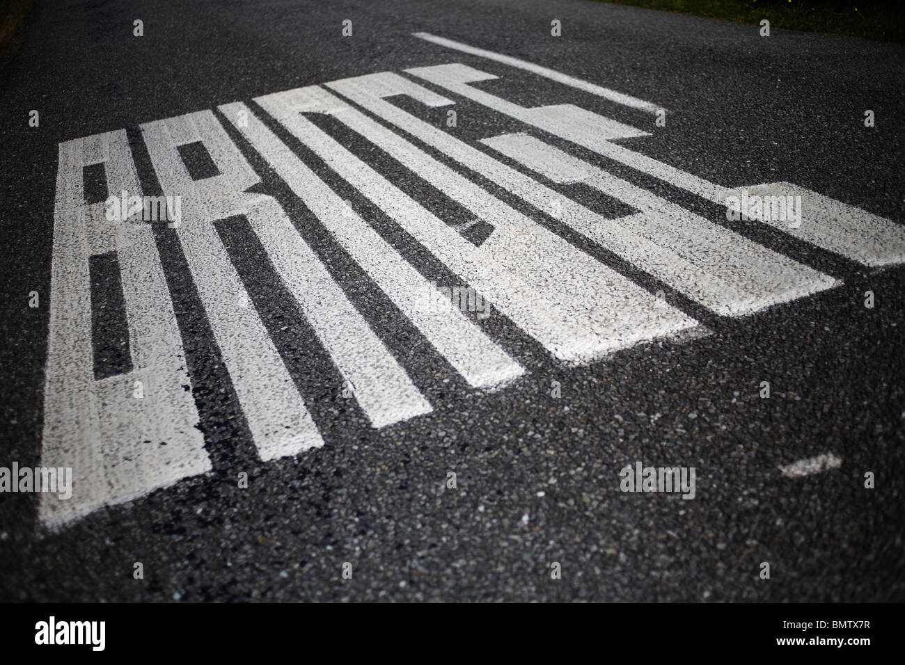 Bridge warning sign hi-res stock photography and images - Alamy
