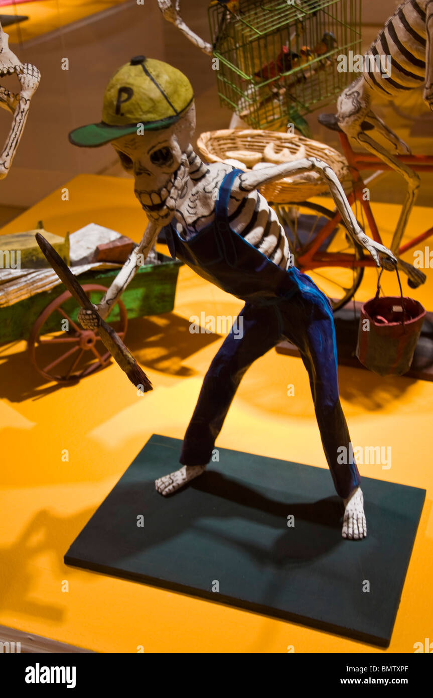 Mingei folk art hi-res stock photography and images - Alamy