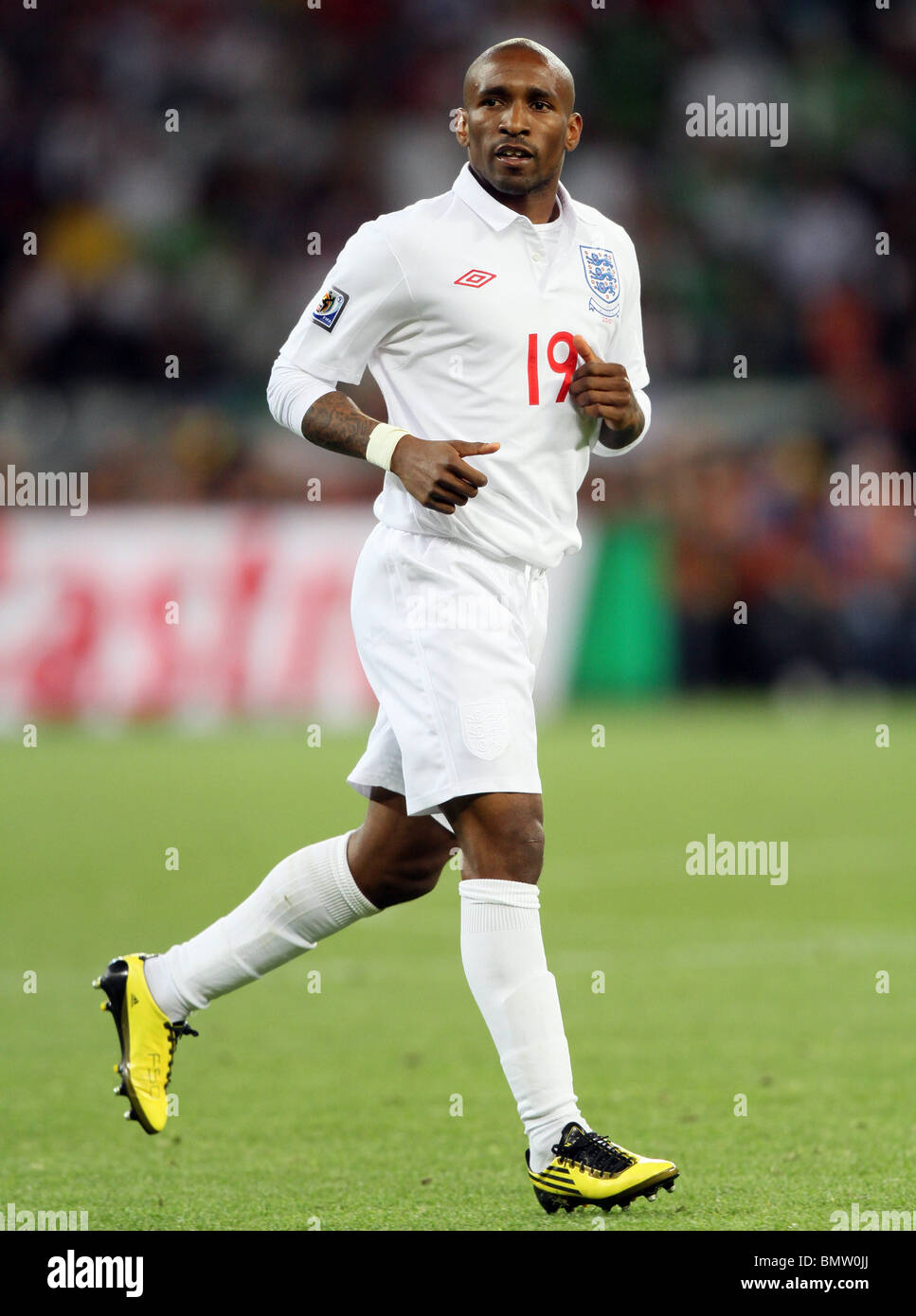 JERMAIN DEFOE ENGLAND V ALGERIA GREEN POINT STADIUM CAPE TOWN SOUTH ...