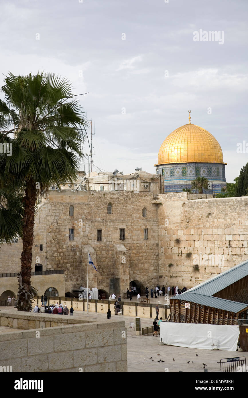 Dome of the Rock in Jerusalem behind the Western (Wailing) Wall - shot ...