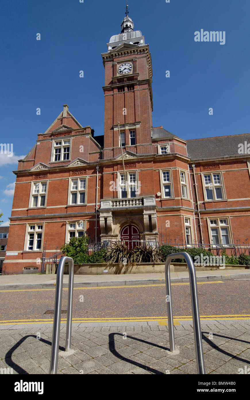 Swindon town hall hi-res stock photography and images - Alamy
