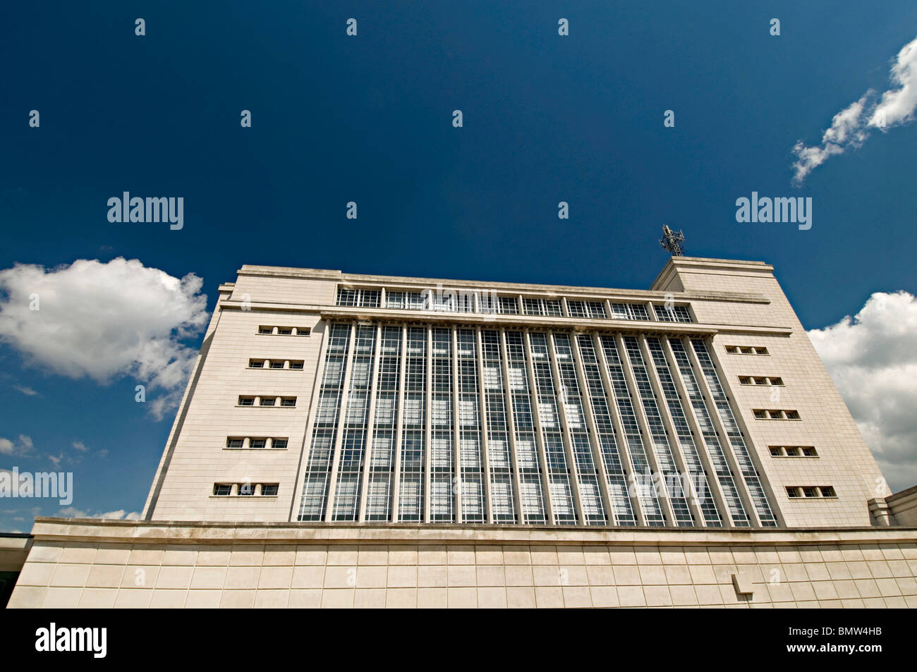 Nottingham trent university newton Arkwright building in the centre of ...