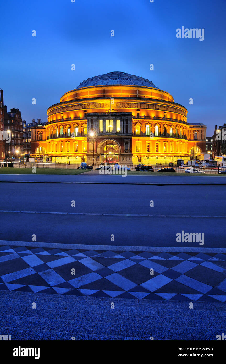 Royal Albert Hall at night Stock Photo - Alamy