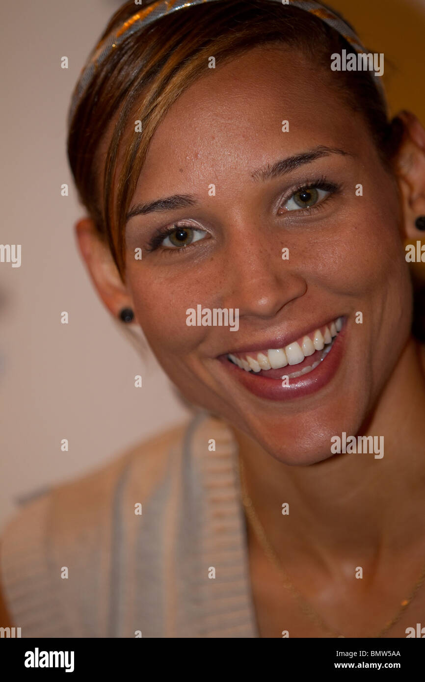 Lolo jones hi-res stock photography and images - Alamy