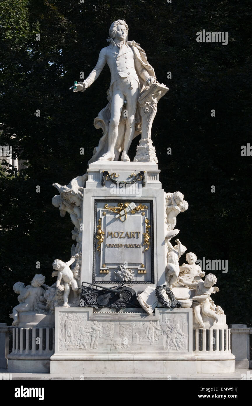 Mozart Monument in the Hofburg, Vienna, Austria Stock Photo - Alamy