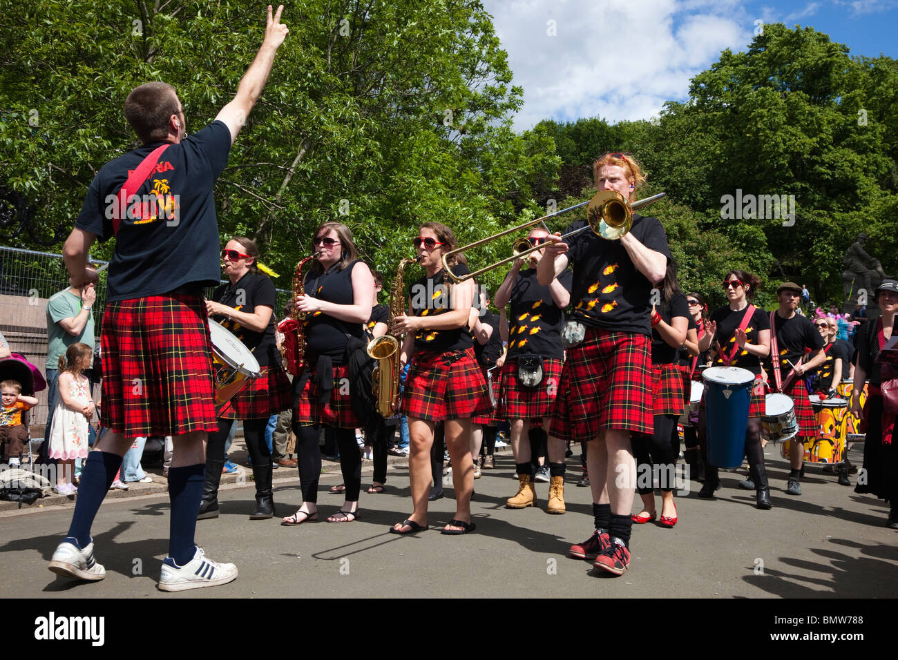 Samba yabam hi-res stock photography and images - Alamy