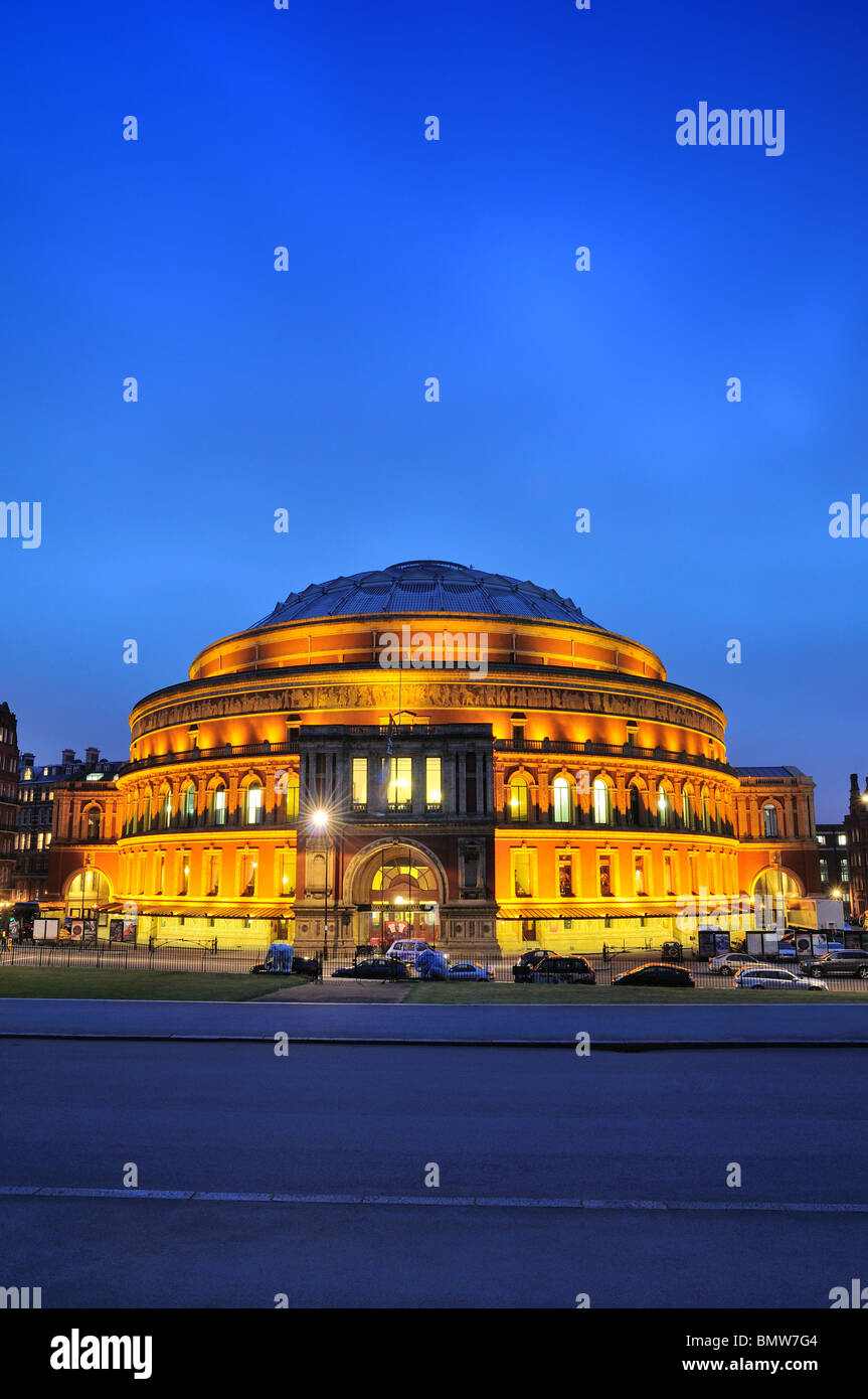 Royal Albert Hall at night Stock Photo - Alamy