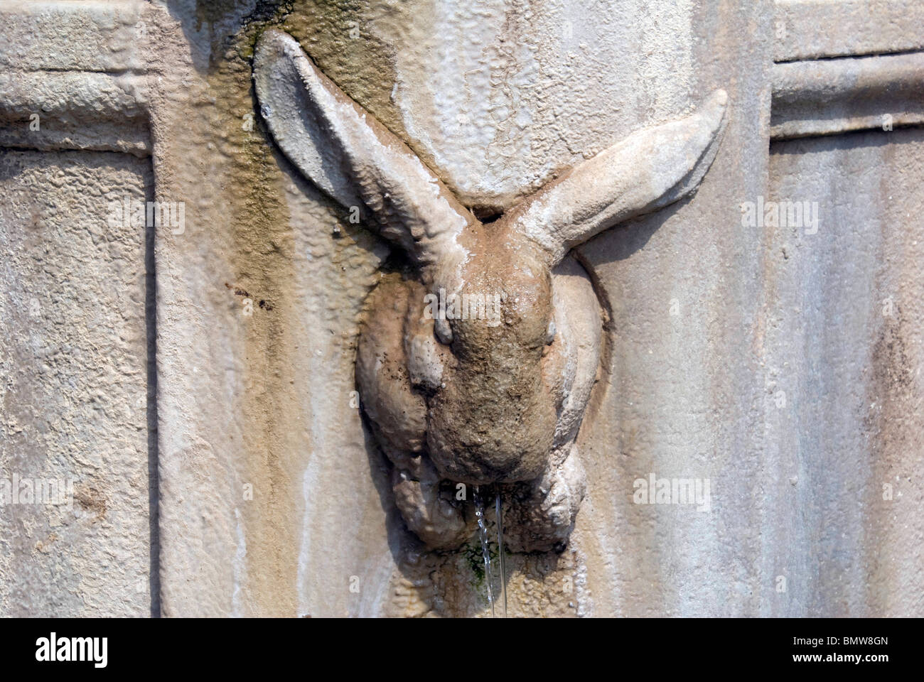 Rabbit fountain in the Villa Borghese, Rome, Italy Stock Photo - Alamy