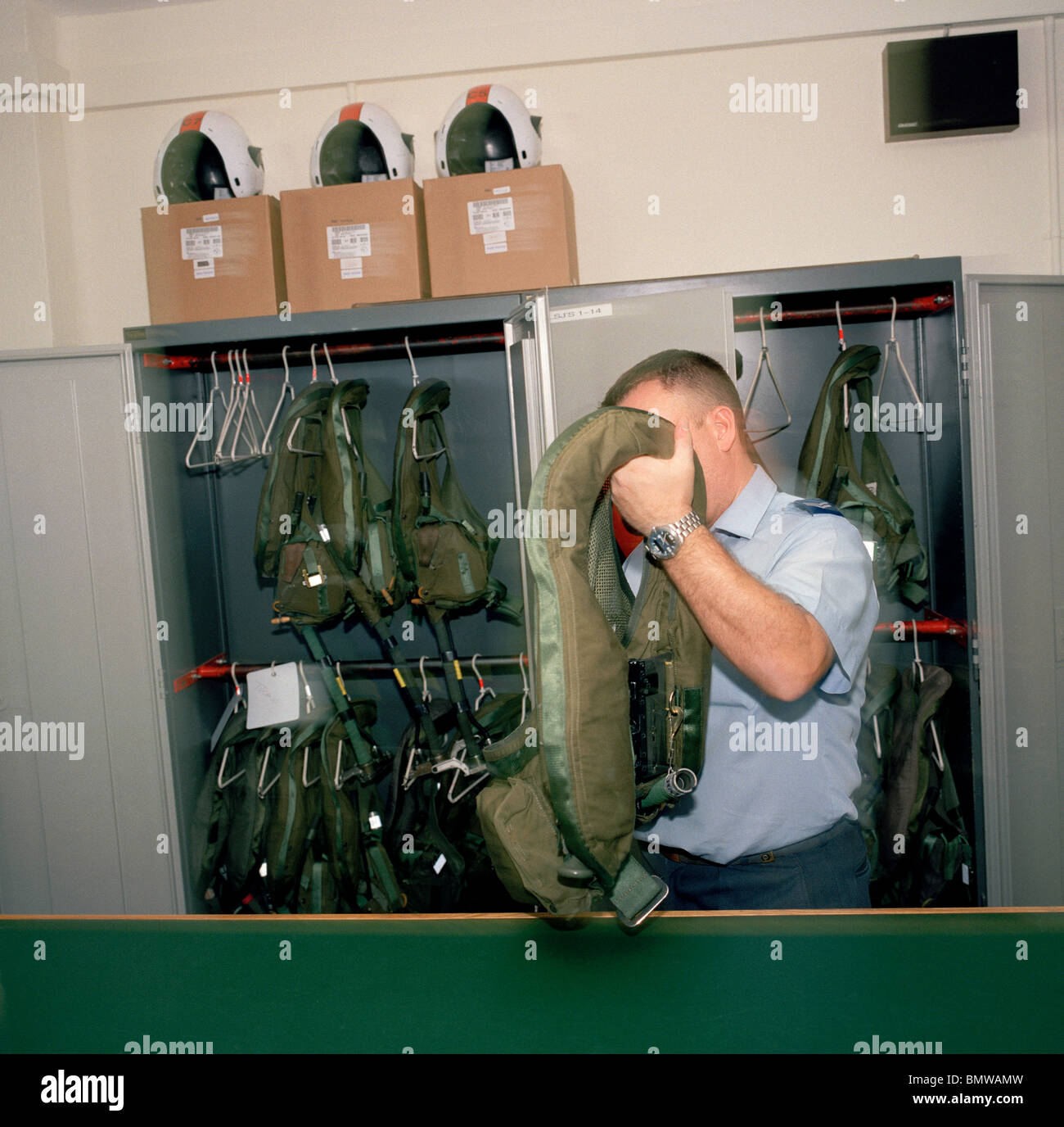 Equipper hi-res stock photography and images - Alamy