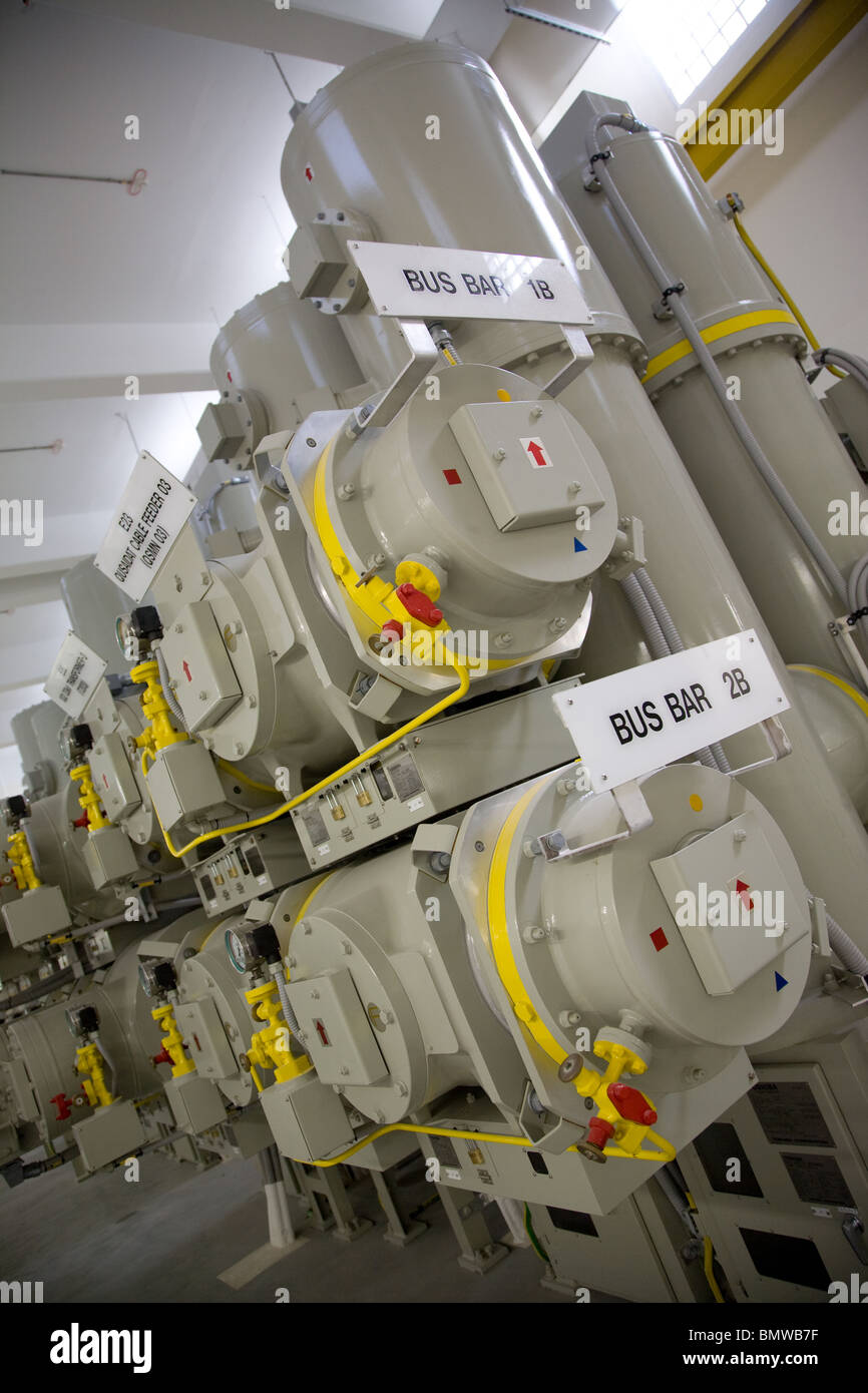 UAE Middle East Power Plant electricity electrical Stock Photo - Alamy