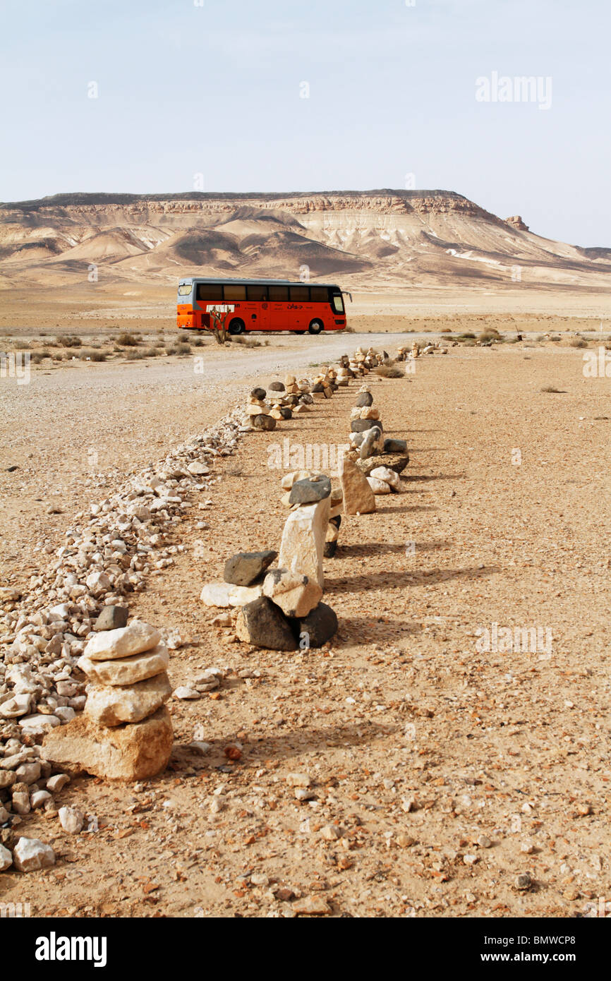 A bus travelling across Syrian Desert Stock Photo - Alamy
