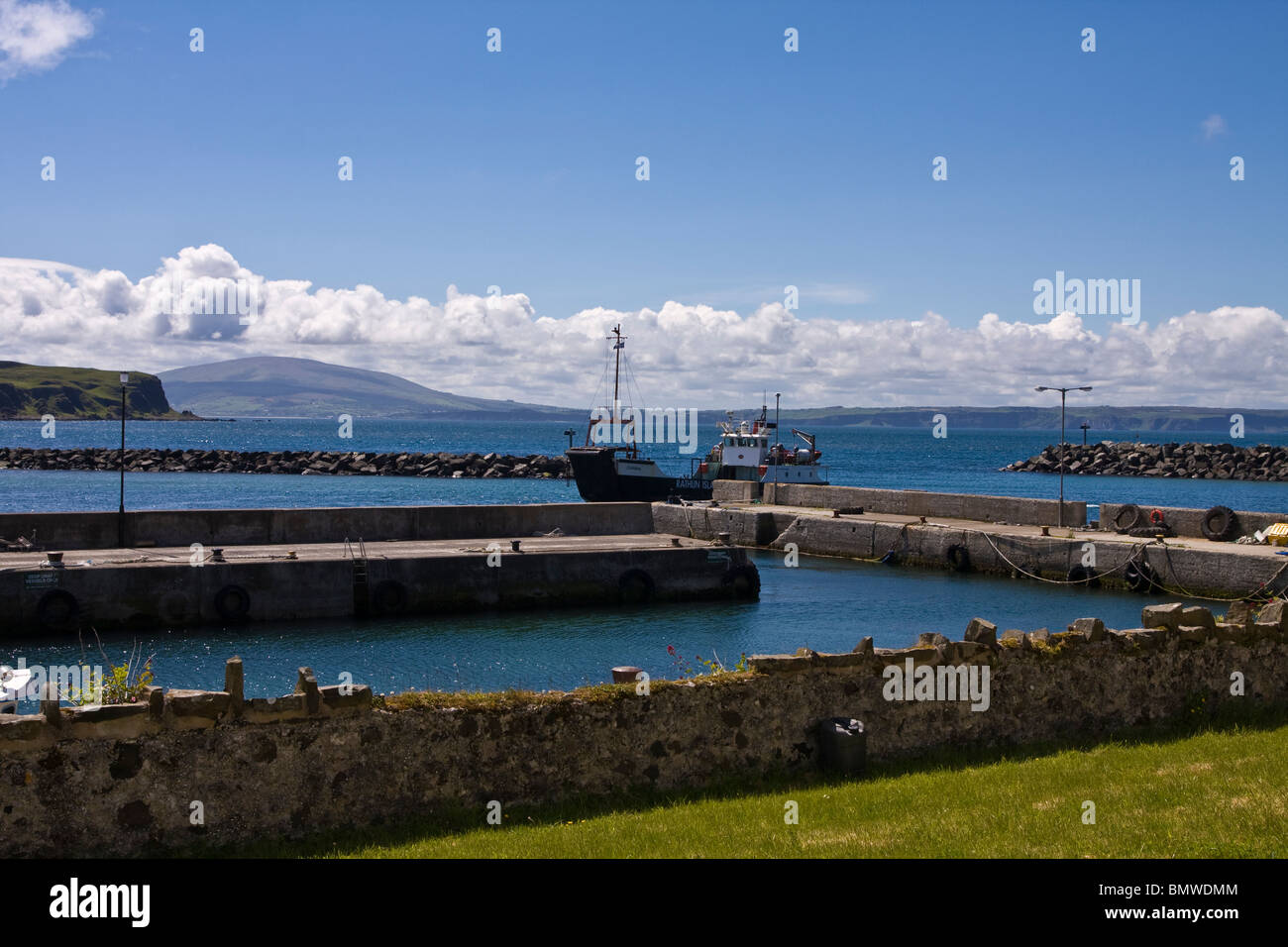 Ferry arriving in Rathlin Island Harbour Stock Photo - Alamy