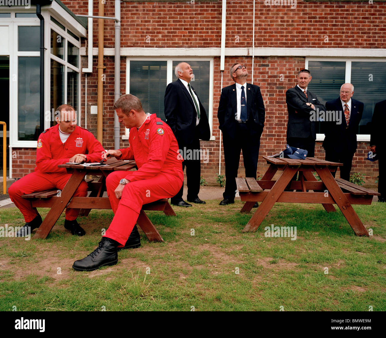Flight Lieutenant Dan Simmons and Squadron Leader David Thomas of the ...