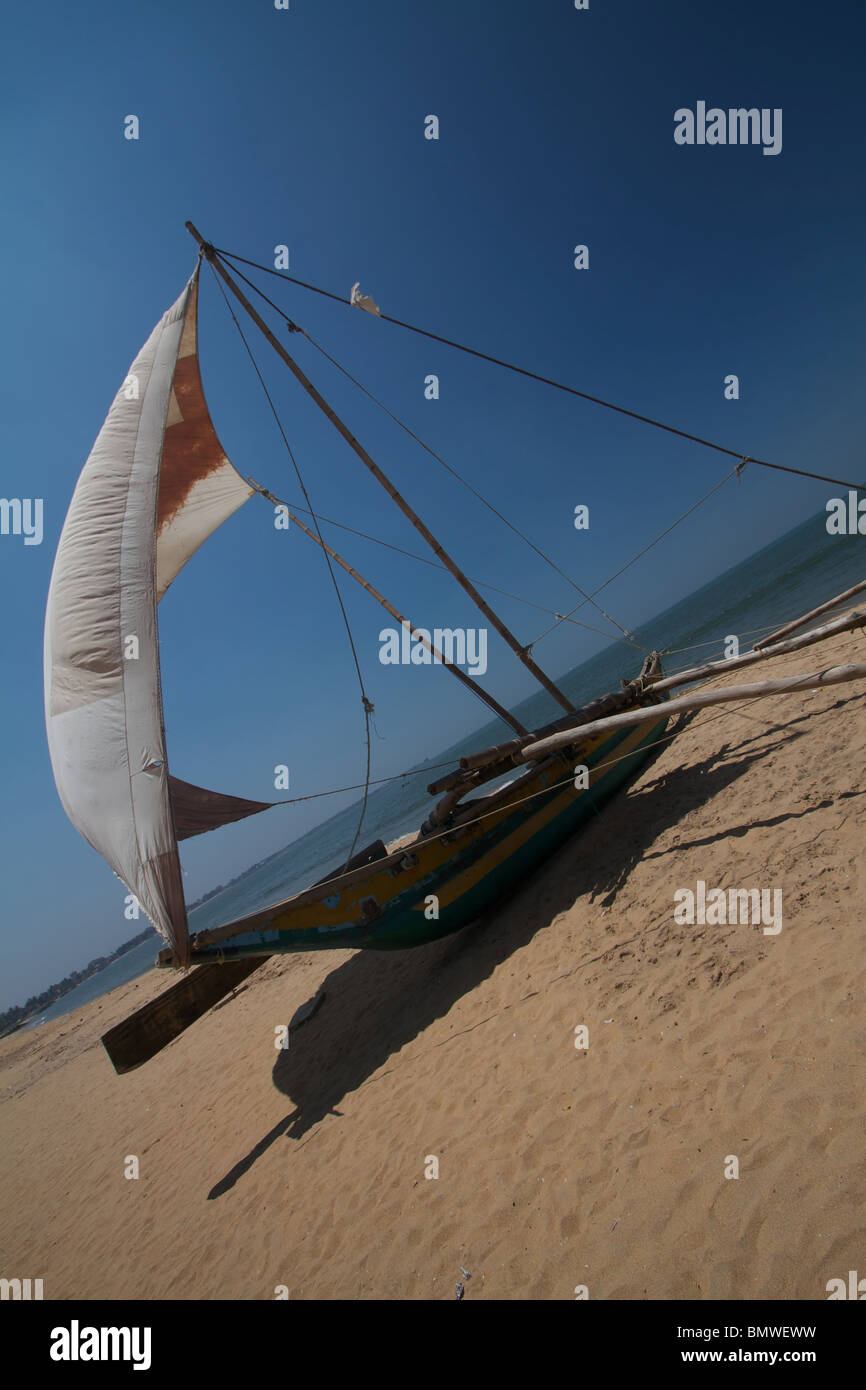 oruva on a negombo beach Stock Photo - Alamy