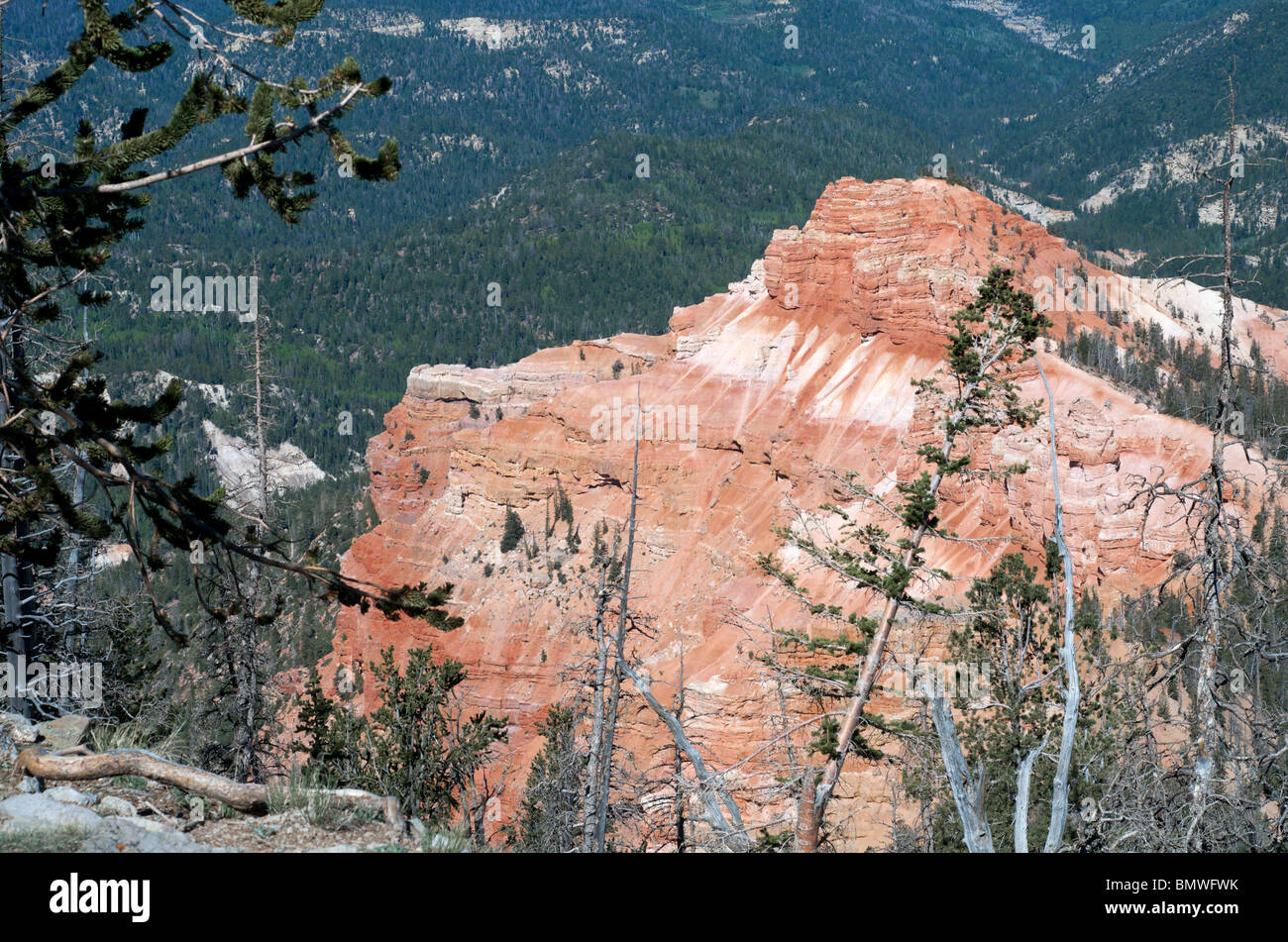 Sandstone outcrop layers hi-res stock photography and images - Alamy