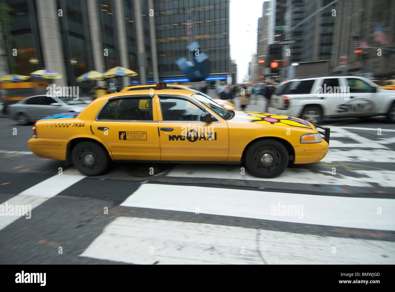Driving through streets manhattan new hi-res stock photography and ...
