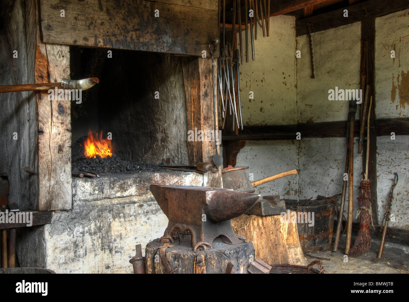 Army blacksmith hi-res stock photography and images - Alamy