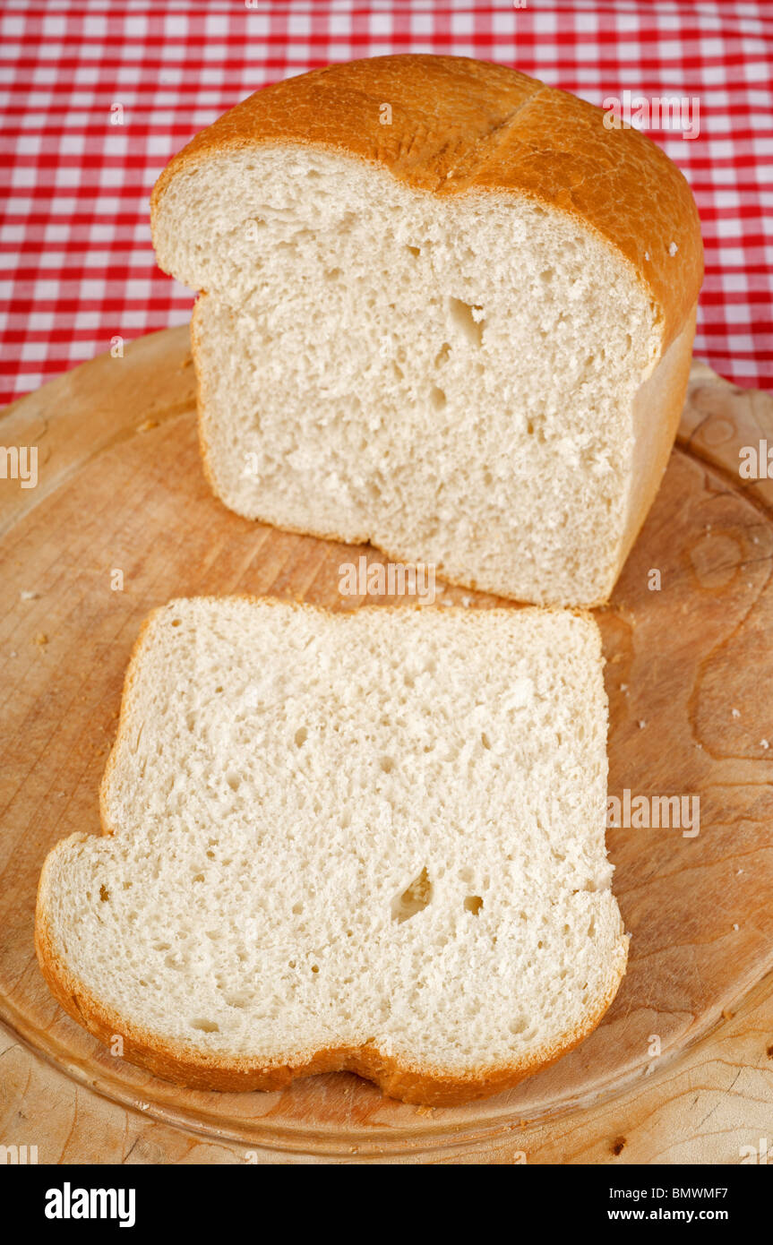 Fresh white bread hi-res stock photography and images - Alamy