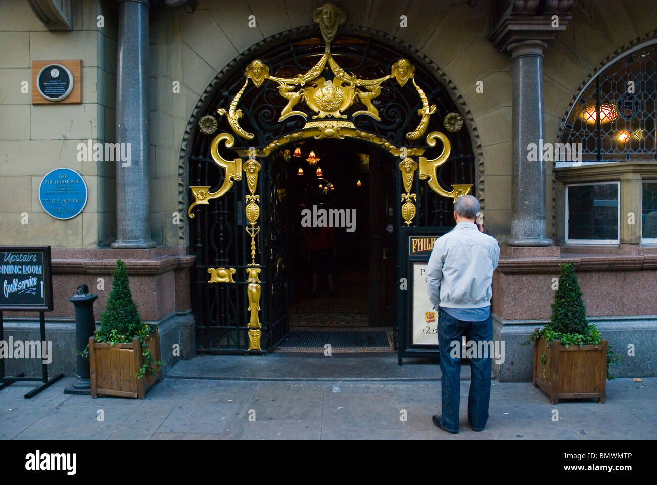 Philharmonic Pub Liverpool Pub High Resolution Stock Photography and ...