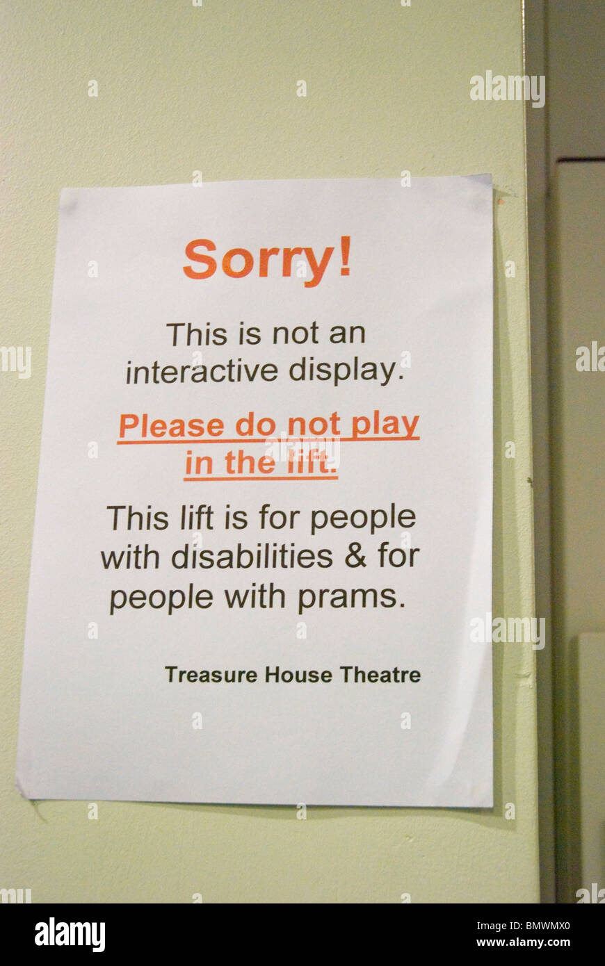 Inside signs written hi-res stock photography and images - Alamy