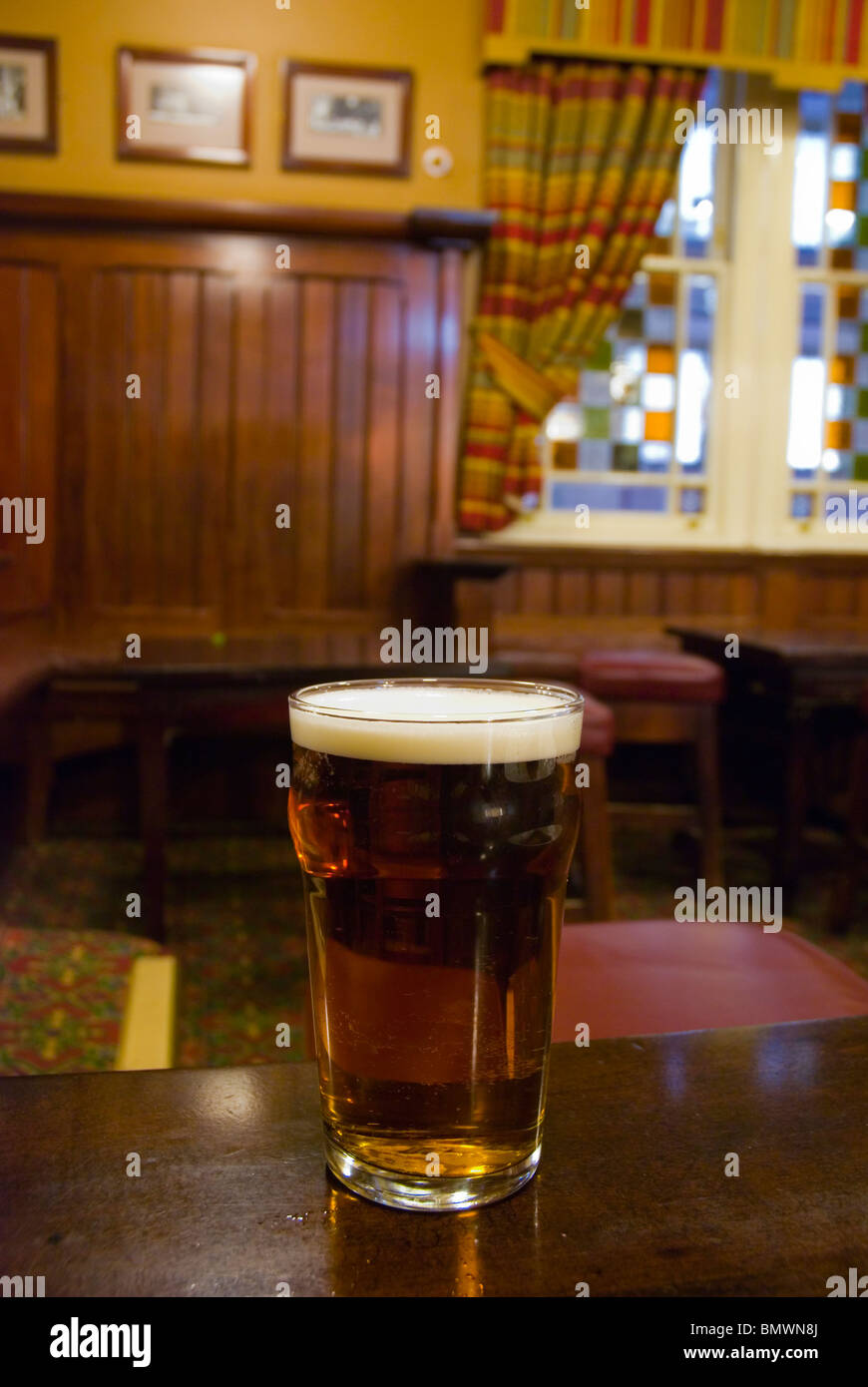 Beer bitter pint beer pub hi-res stock photography and images - Alamy Beer bitter pint beer pub hi-res stock photography and images - Alamy