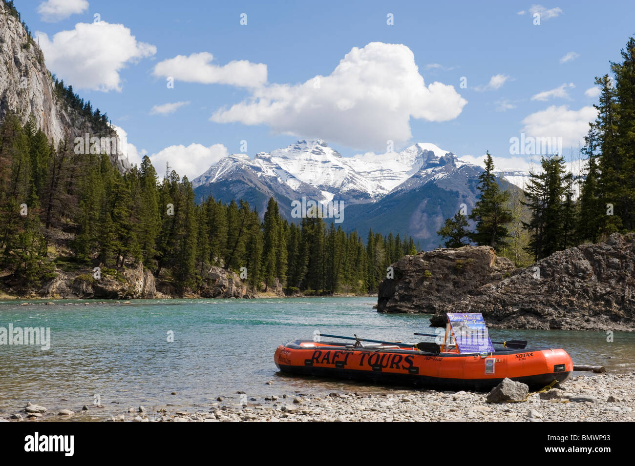 Canada banff bow river hi-res stock photography and images - Alamy