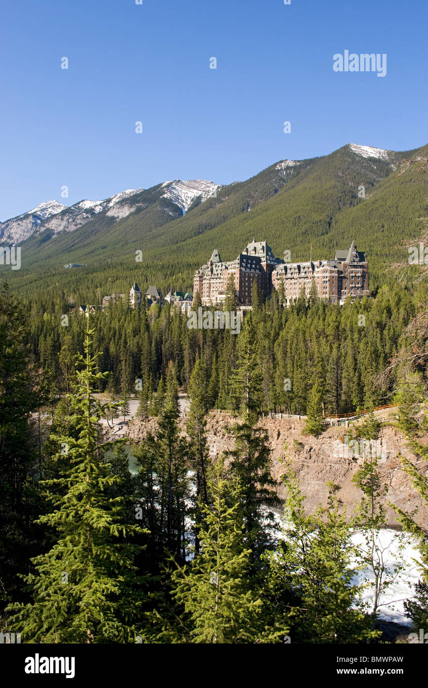 Canadian pacific railway hotel hi-res stock photography and images - Alamy