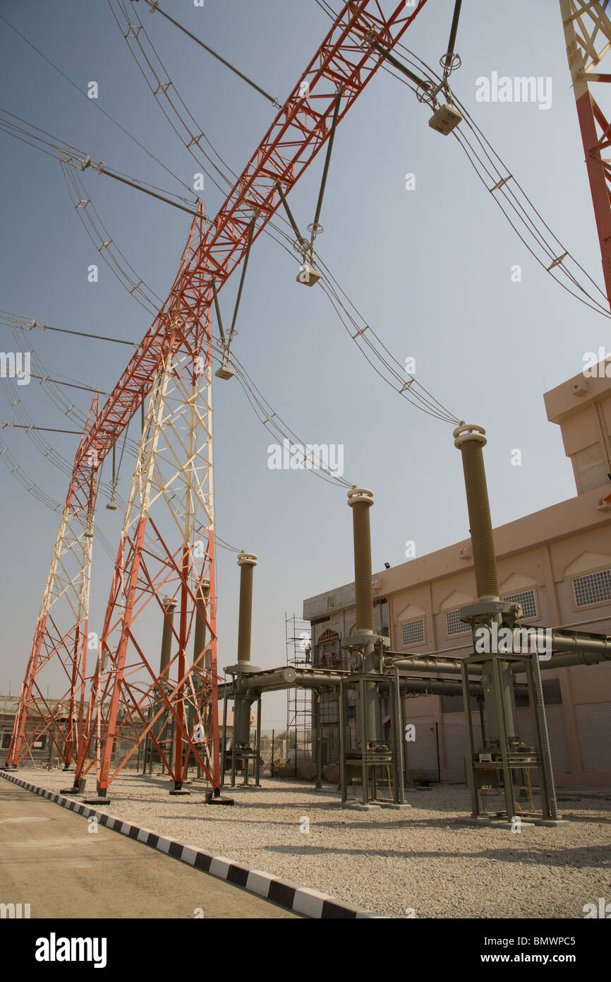 UAE Middle East Power Plant electricity electrical Stock Photo - Alamy