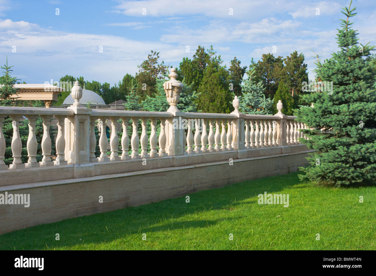 balustrade in park Stock Photo - Alamy
