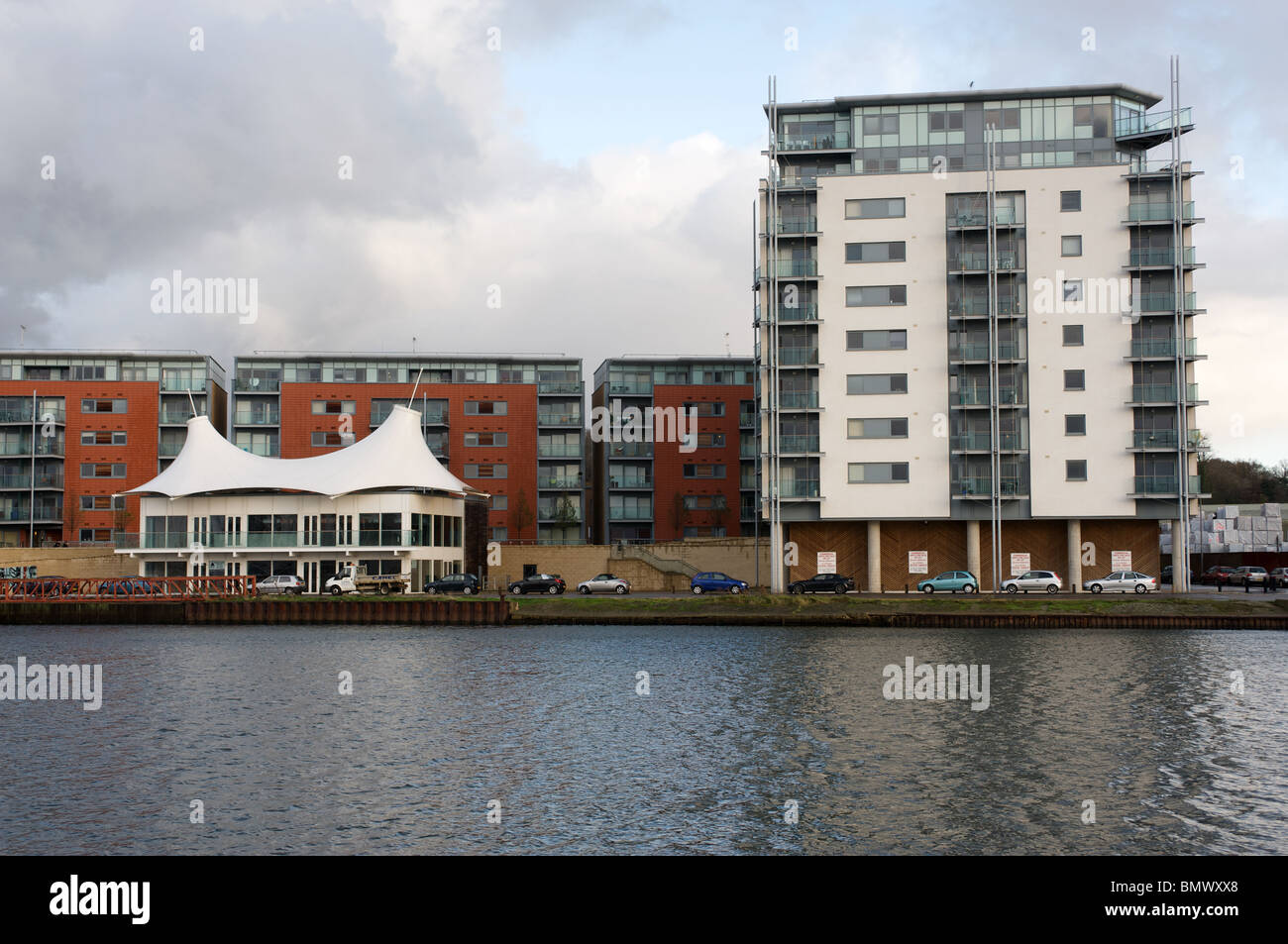 Orwell Quays, a newly built waterfront residential development, Ipswich ...