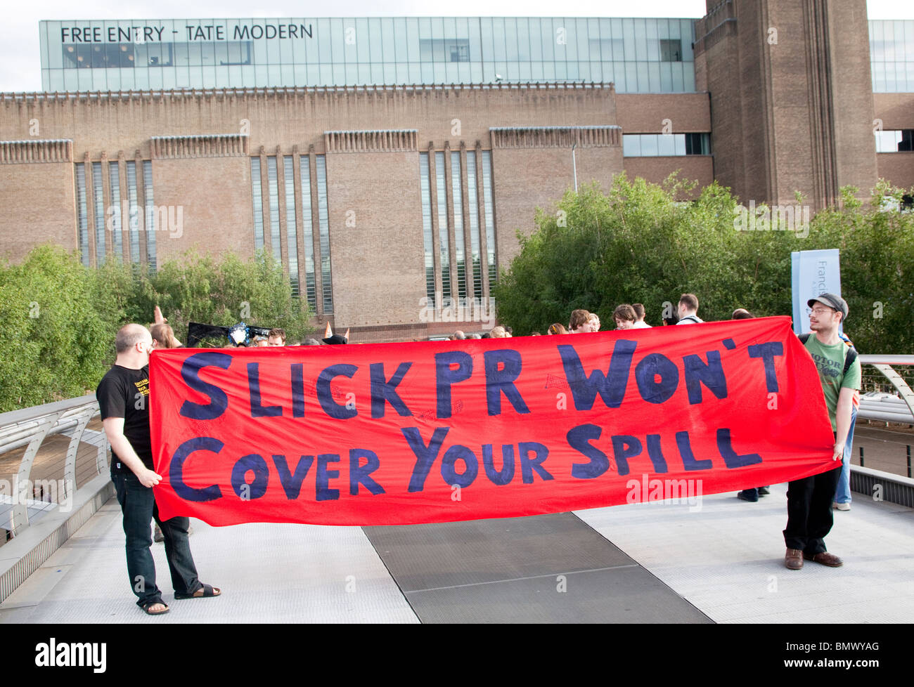 Anti-oil companies march in front of Tate Modern which is sponsored by ...