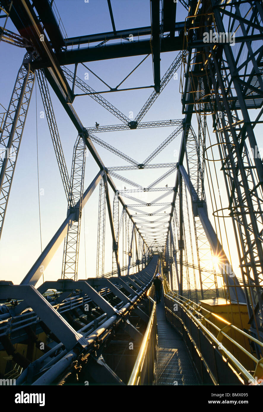 Conveyor systems hi-res stock photography and images - Alamy